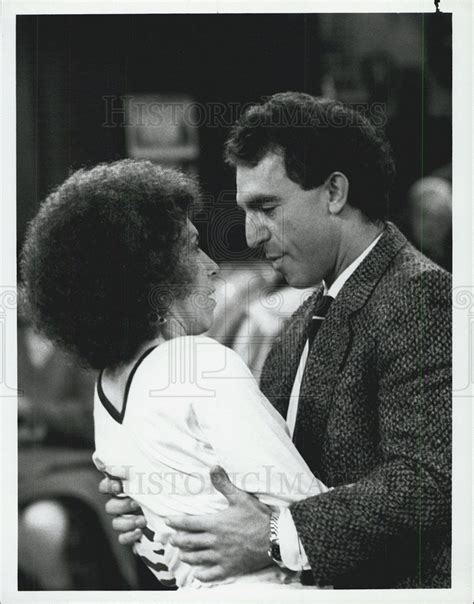 Rhea Perlman Jay Thomas Actors Cheers 1987 Vintage Promo Photo Print