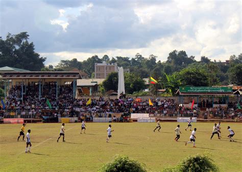 နမ့်စန်တွင် မြို့နယ်ပညာရေးမှူးဖလား အခြေခံပညာကျောင်းပေါင်းစုံ အသက် ၁၆