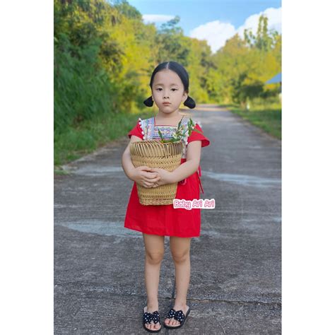 0 9 Yชุดเด็กดอยเด็กผู้หญิง สีแดงสดใส Shopee Thailand
