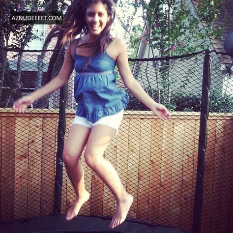 Juliana Destefano Feet Aznudefeet