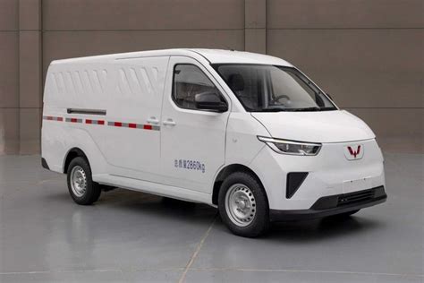 Wuling Yangguang Ev Van China Press Photos Exterior 002 Side Front Three Quarters Gm