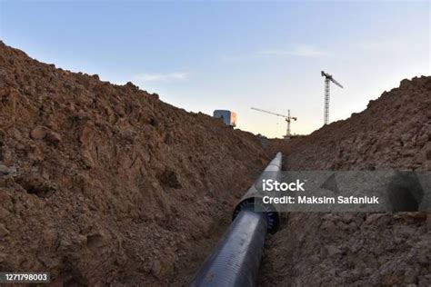 건설 현장에 외부 하수 시스템을 배치하기위한 하수도 파이프 다층 건물을 위한 위생 배수 시스템 민간 인프라 파이프 수도 및 폭풍