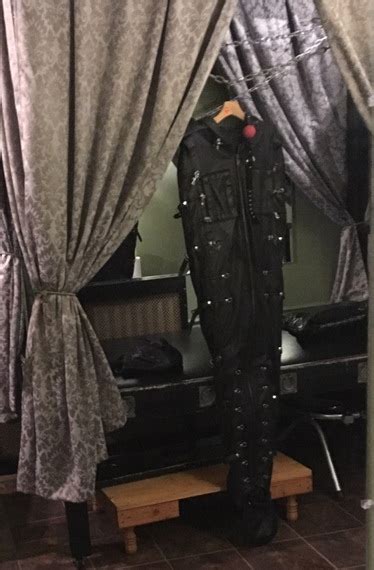 How It Really Feels To Be The Submissive Sex Partner Huffpost Post