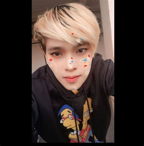 မန်ယူကောင်လေးချစ်တဲ့ မန်ယူ မမ