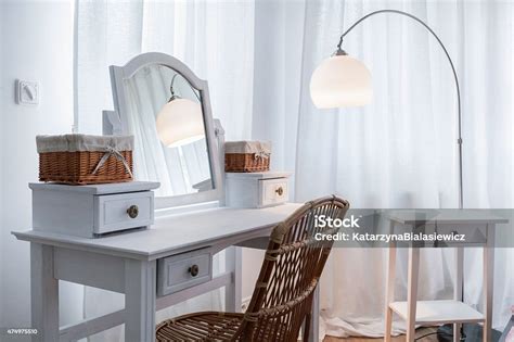 인명별 드레싱 표 어파트먼트 2015년에 대한 스톡 사진 및 기타 이미지 2015년 가구 개체 그룹 Istock