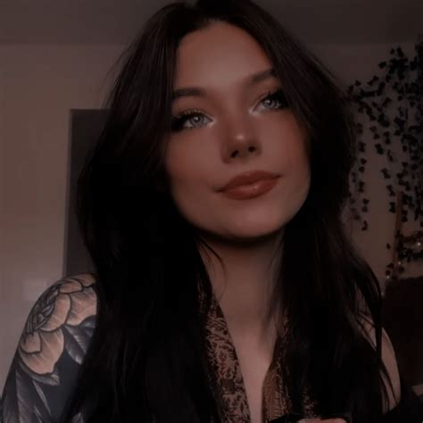 Pin Di Emotion Su Эндрю гарфилд Nel 2025 Volti Femminili