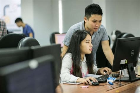 What Is Mobile App Security Vulnerabilities And Common Threats By Techtiq Solutions Apr