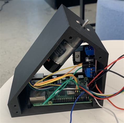 Confetti Bot The Magpi 136 Raspberry Pi