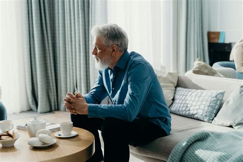 Mi Madrastra Us El Collar De Mi Difunta Madre En Su Boda Sin Mi Permiso Me Enfurec Y Le Di
