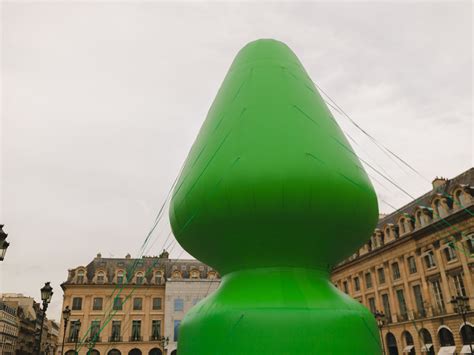 Giant Buttplug