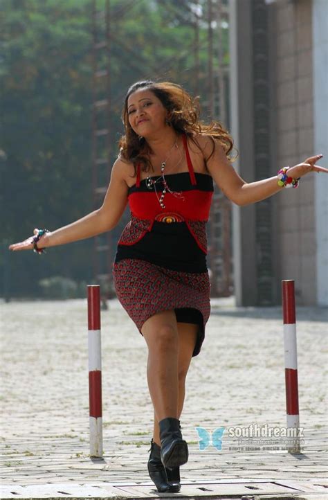 Swetha Basu Prasad Spicy Dancing Actress