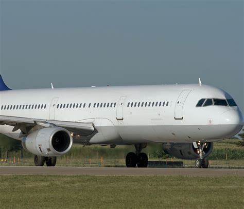 Airbus A321 Commercial Jets Aircraft Guide