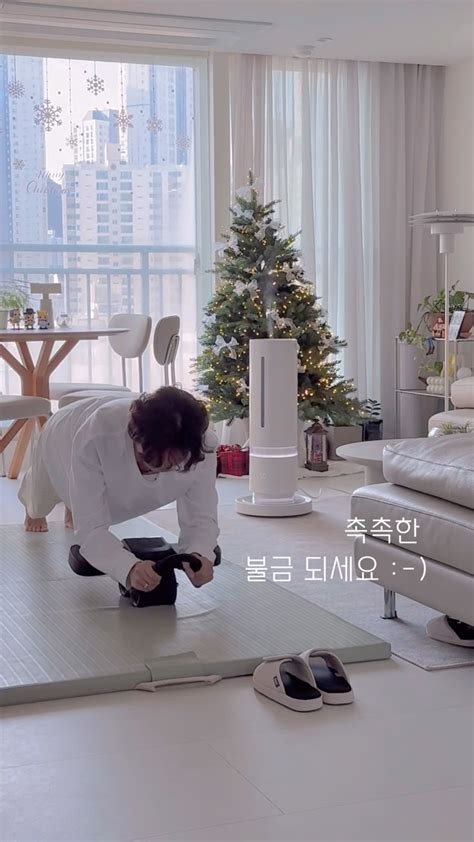 최연희 하루 3분으로 내가 얻는것 하루 3분 매일 하는 습관처럼 해보세요 심혈관 강화는 물론 신진대사 도움 주어요 이 정도면 다리살도 탈탈 털리겠어요😊 어려운 운동