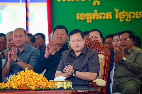 សម្តេចធិបតី ហ៊ុន ម៉ាណែត កោតសរសើរអ្នកឧកញ៉ា វិញ ហួរ ទោះបីជួបវិបត្តិកូវីដ