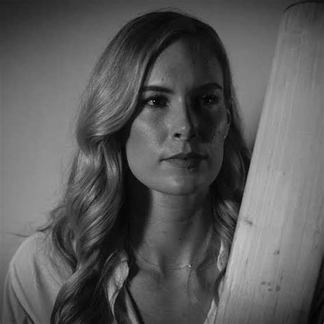 Holly Ferling R Womencricketers