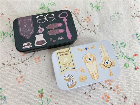 薑餅人王國 瑪德蓮濃縮咖啡 馬口鐵鐵盒 同人周邊 同人資訊與創作宣傳、二創同人專屬交流平台 台灣同人誌中心