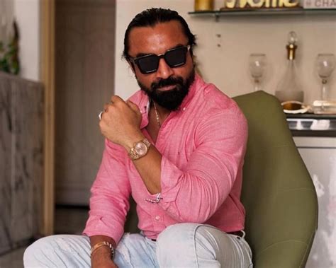 एजाज खान के शो हाउस अरेस्ट में अश्लीलता कंटेस्टेंट्स को कहा कामसूत्र की पोजिशन कर के बताओ सोशल