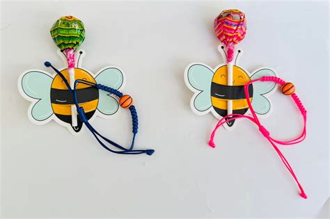 Чамин өвөрмөц бэлэг дурсгал Бяцхан шавь нартаа Багш та ангийнхаа бяцхан шавь нарт зориулж