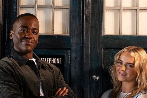 Doctor Whos New Tardis Interior Is An Impossible Logic Defying Set