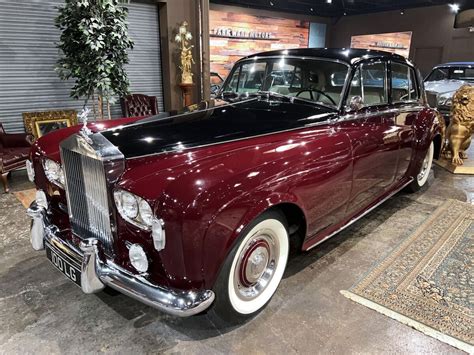 Truly Spectacular Example Of A Silver Cloud Iii In Royal Mews Livery