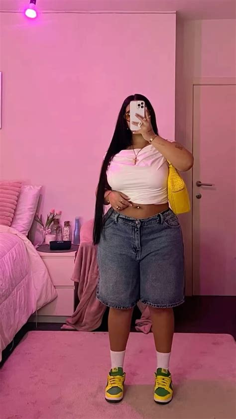 Pin By ᥎ᥱᥱ On 𝐅𝐈𝐓 Plus Size Baddie Outfits Curvy Outfits Cute