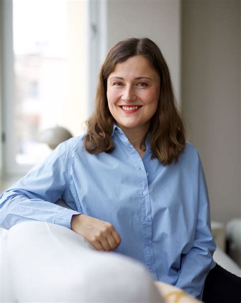 Moni On Jakanut Sosiaalisessa Mediassa Kuvan Helsingin Sanomien