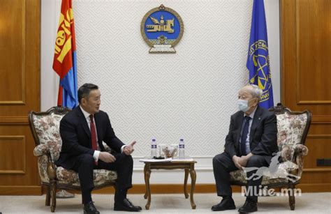 Ерөнхийлөгч Х Баттулгын ҮХЦ рүү “гүйдэлтэй” болсны учир тайлагдав