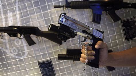 Senjata Buatan Indonesia Di Indo Security Foto Tirto Id