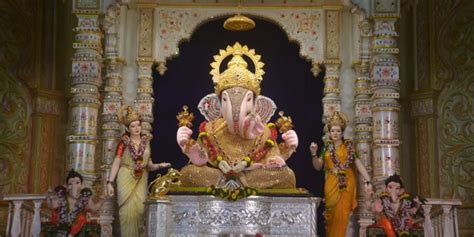 मंगलमय वातावरणात दगडूशेठ चे गणपती बाप्पा श्री पंचकेदार मंदिरात