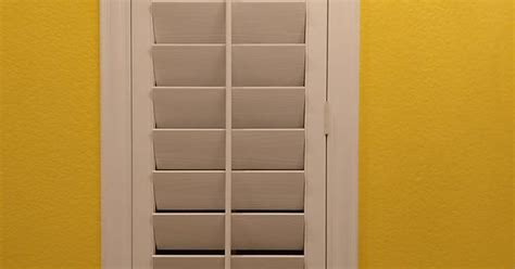 Shutter With No Visible Screws On Frame Album On Imgur