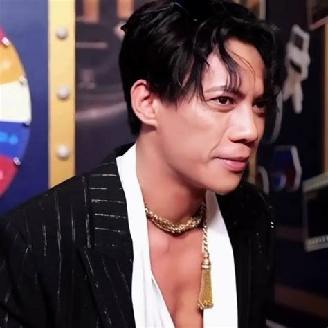 Claire Claire Ithil • Threads Say More