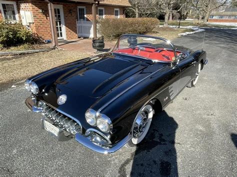 Corvettes à Vendre Tuxedo Black 1958 Corvette Offerte Sur Bring A