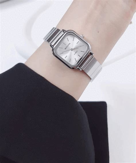 [당일출고]메탈 손목시계 패션시계 여성시계 저소음시계 스퀘어 시계 학생시계 에이블리
