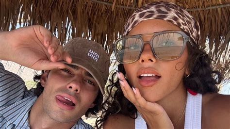 Jacob Rott Und Seine Jasmine Zelebrieren Ihr Einjähriges