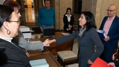 Ваня Григорова повежда листите на Солидарна България за евровота и в 25 МИР София Новини бг