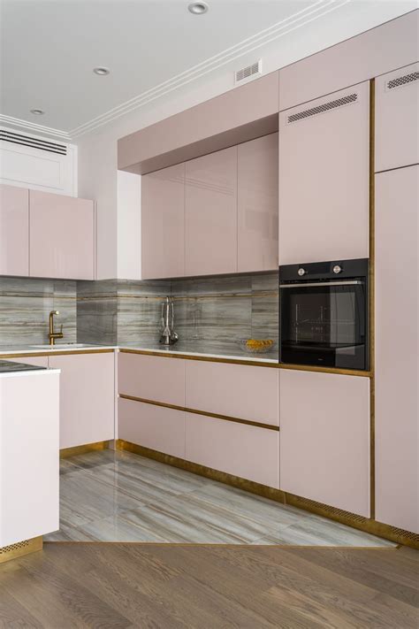 Пиним только то что сделали. Пыльно розовая кухня с декором из ...