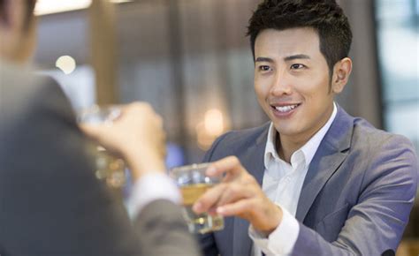 직장 동료에게 연봉을 물어보는 방법이 있다 소다