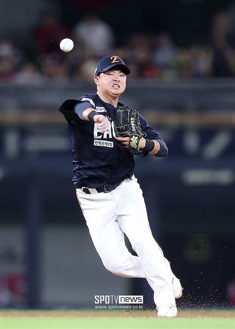 너희들이 잘해야 팀이 한화가 72억 타자 슬럼프에도 끄떡없는 이유