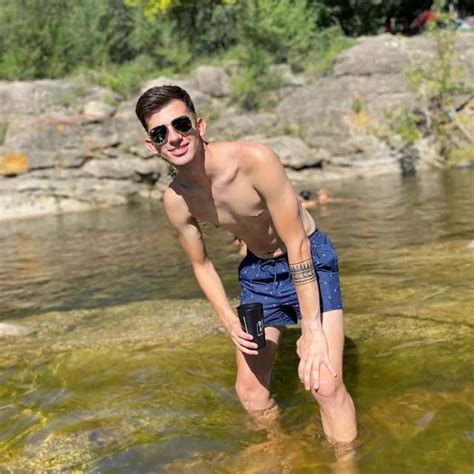 𝑵𝒂𝒄𝒉𝒐 𝑽𝒂𝒓𝒈𝒂𝒔 Nachovar • Threads Say More