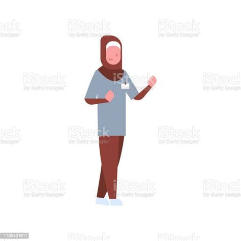 아랍 여성 의사 또는 간호사 아랍어 여자 히 잡과 유니폼 포인팅 뭔가 병원 의학 노동자 만화 캐릭터 전체 길이 흰색 배경 플랫 가리키기에 대한 스톡 벡터 아트 및 기타