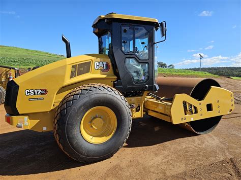 2023 Cs12gc Roller Millard Machinery