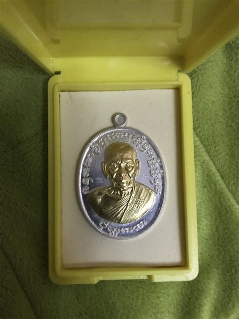 เจริญพร 2 พิมพ์ครึ่งองค์ ป๋อง สุพรรณ เนื้อเงิน หน้ากากทองคำแท้ หลวงพ่อ