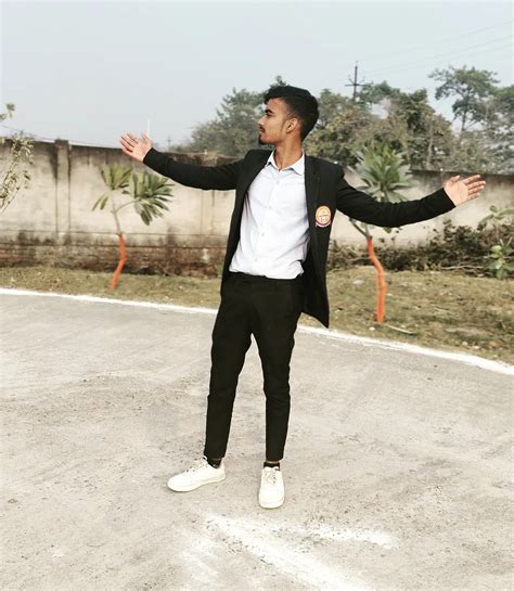 vivek jaiswal local insaan 😁😁😁 instagram