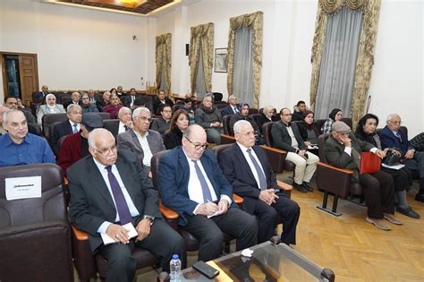 بالمجمع العلمي المصري رئيس معهد التخطيط القومي يلقي محاضرة بعنوان
