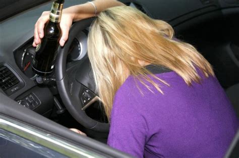 На градус Пияна жена натресе кола във Видин тикнаха я в ареста