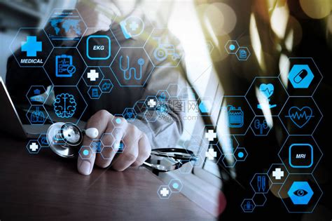 具有扁平线ar界面的医疗保健和医疗技术服务概念在绿色植物前景的医疗工作区办公室中使用笔记本电脑在工作高清图片下载 正版图片505442870 摄图网