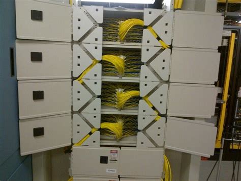 TELECOM INSTALL 配線