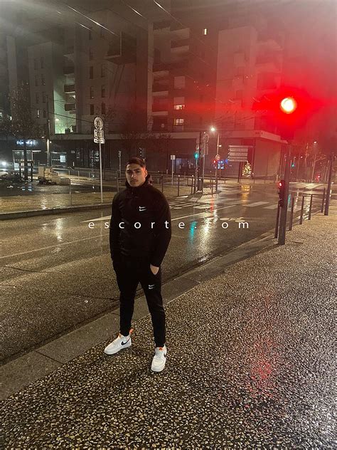Males Escort Bashkim In Lyon Escorte
