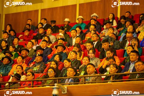 У Хүрэлсүх Хөрс хүнс хүн гурав хүйн холбоотой