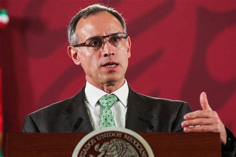 Hugo López Gatell Protagoniza Portada De Revista Quién Publimetro México